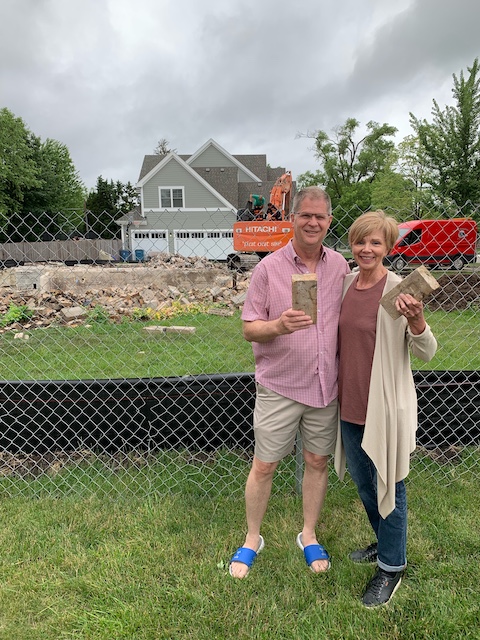 Jenny Riddle – Keynote Speaker and Dramatic Book Reviewer