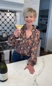 Jenny Riddle – Keynote Speaker and Dramatic Book Reviewer